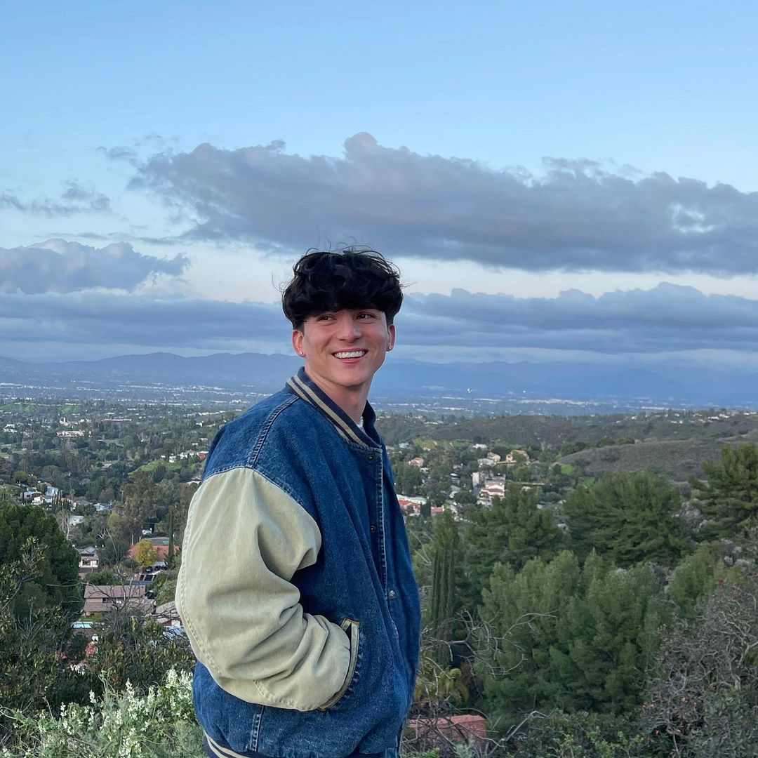 Tony Lopez Early Life, Net Worth, Family & Biography