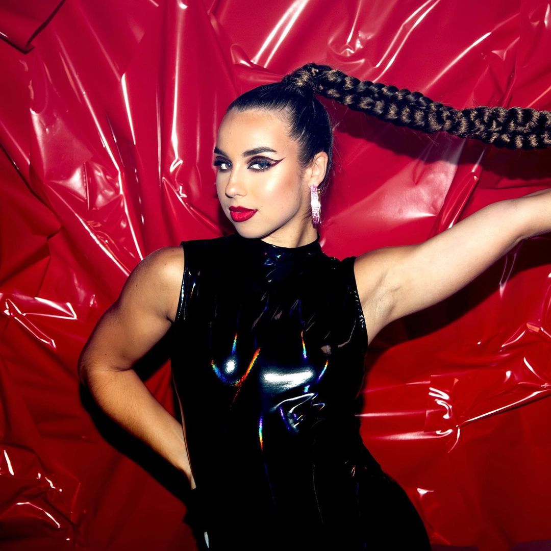 Enola Bedard Net Worth, Age, Family & Biography